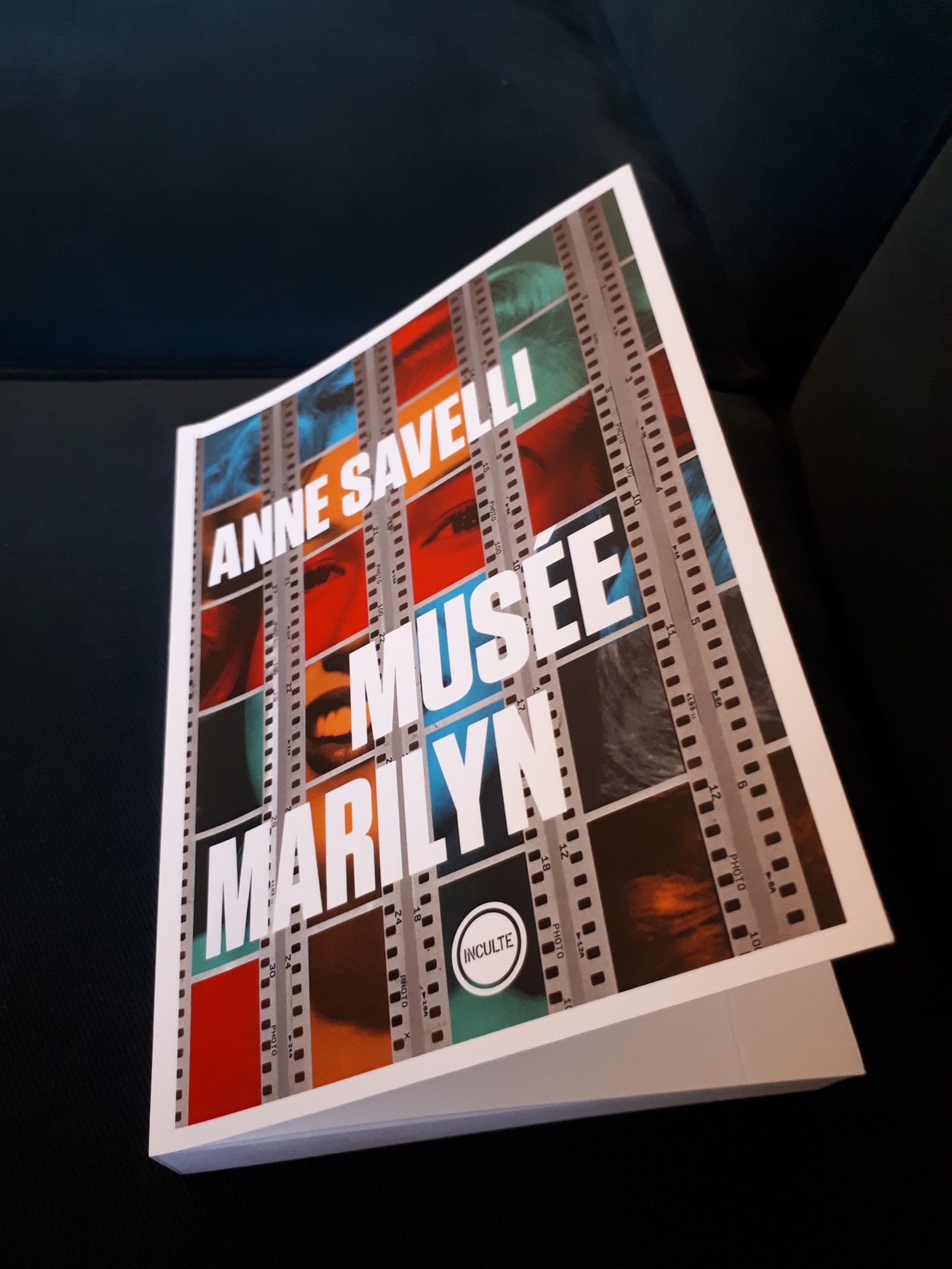 Musée Marilyn, d’Anne Savelli – Presque dire